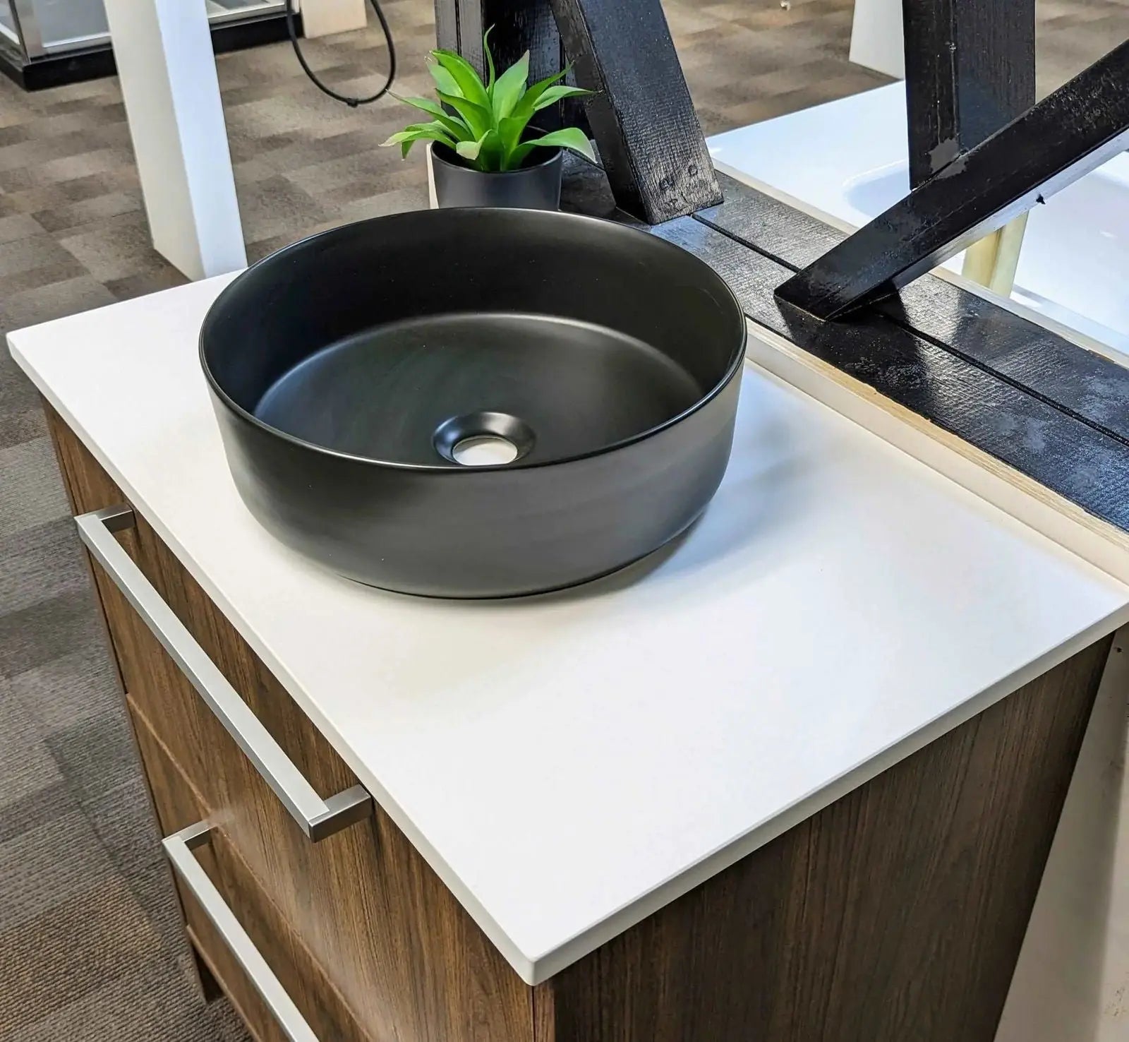 Engineered Stone (Quartz) Vanity Benchtop Plain White 600mm - – Zenithbath